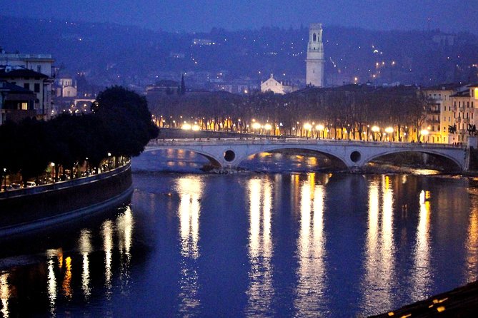 Verona Moonlight Walking Tour - Experience Overview