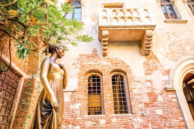 Verona Walking Tour with Audio and Written Guide by a Local - A Practical Introduction to Verona’s Digital Walking Tour