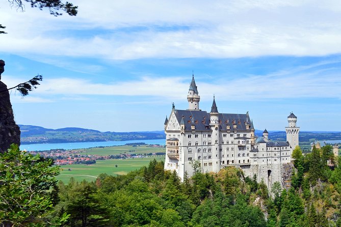 VIP Day Trip Neuschwanstein and Linderhof Castle from Munich - What Makes This Tour Special?