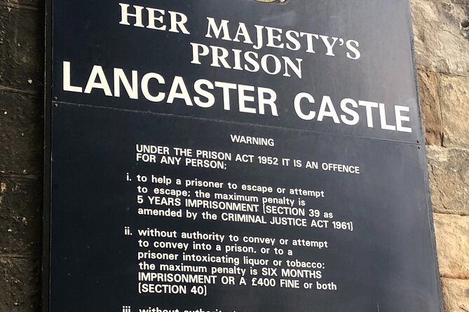 Walking tour of Lancaster - Execution Slavery Industry - What the Tour Offers in Detail