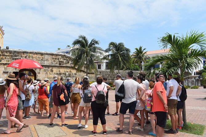 Walled Cartagena: Group Tour with Live Audio System - Exploring the Heart of Cartagena: What to Expect