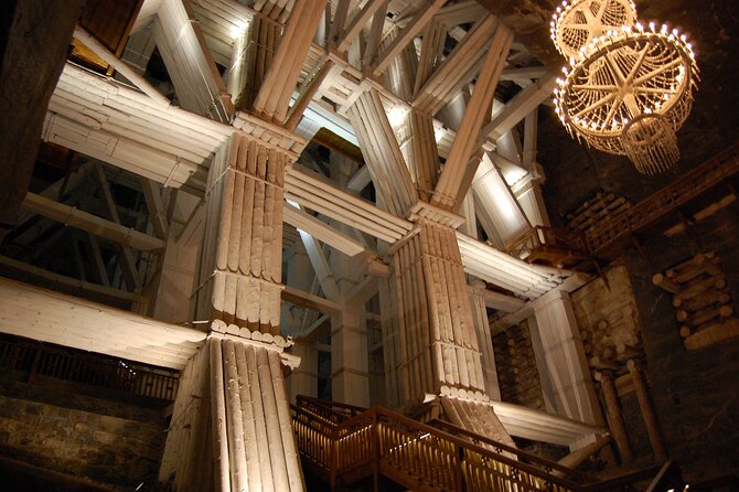 Wieliczka Salt Mine: Guided Tour from Krakow (with hotel pickup) - An In-Depth Look at the Tour Experience