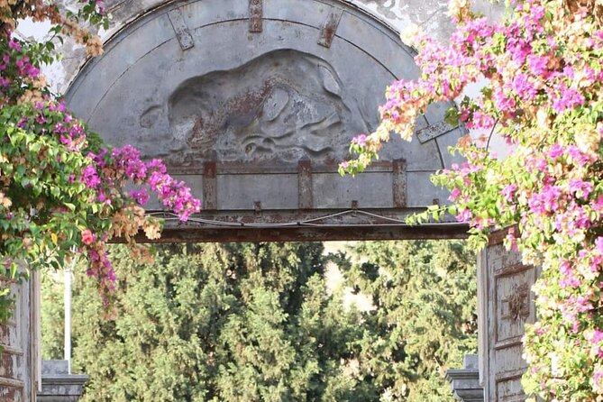 Wine Tour in the historic Baglio Florio Adamo with Lunch - A Close Look at the Experience