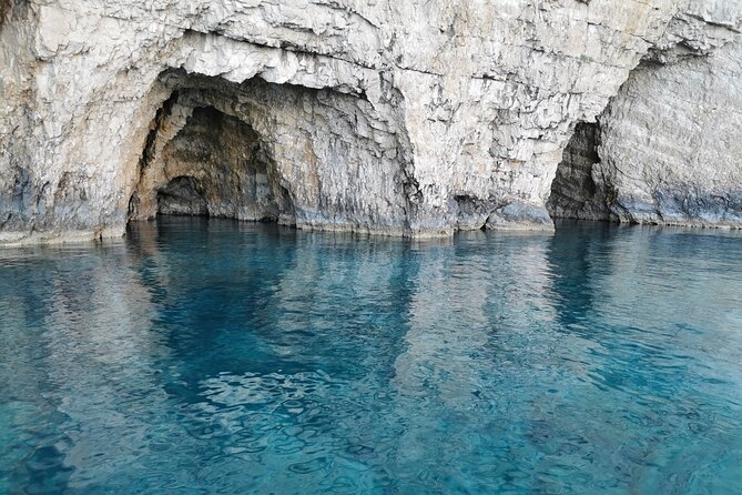 Zakynthos Half Day Tour to the Turtle Island, Cameo & Keri Caves - Boat Ride in the Marine Park – A Turtle’s Perspective