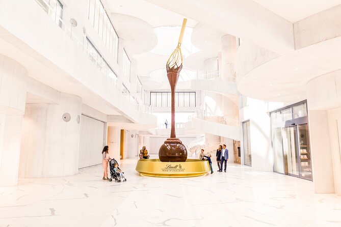 Zurich Highlights Tour With Cruise and Lindt Home of Chocolate - A Closer Look at the Itinerary