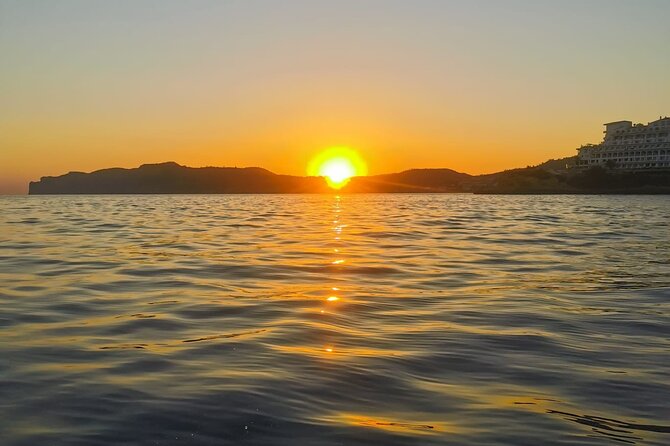 2 Hours Boat Rental in Santa Ponsa without License - Key Points