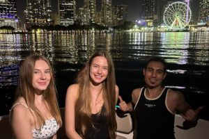 2 hrs miami private boat tour with cooler, ice, bluetooth stereo what makes each stop special?
