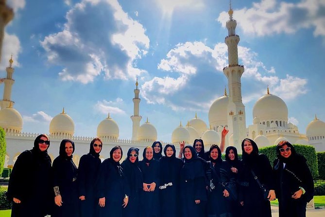 Abu dhabi full day sightseeing tour from dubai with mosque visit group size and guides: why they matter