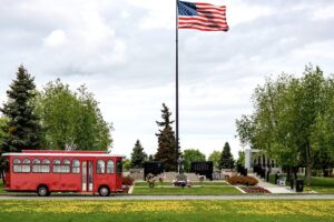 Anchorage trolley tour the guides and atmosphere: why it matters