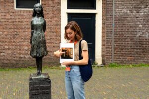 Anne frank guided walking tour through amsterdam's jewish quarter behind the scenes of the itinerary