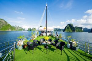 Best seller halong bay day cruise: sung sot cave, titop, kayaking what travelers love about this tour