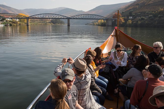 Douro valley small group tour with wine tasting, lunch and boat analyzing the tours value and experience
