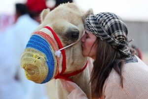 Dubai: half day desert safari, camels, quad bike & refreshments authenticity and practicality: what to keep in mind