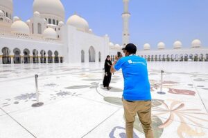 From dubai to abu dhabi: royal palace, grand mosque &etihad tower what travelers say: authentic perspectives