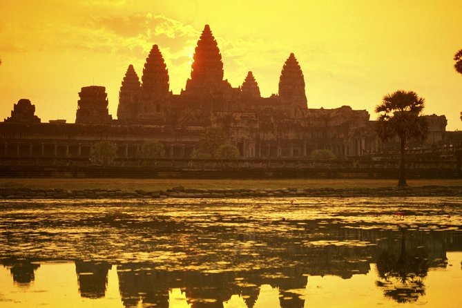 Full day angkor wat sunrise private tour with guide from siem reap exploring angkor thom and its marvels