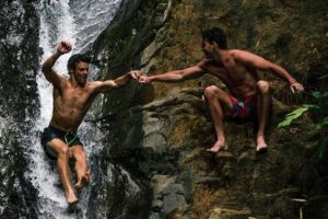 Full day waterfall adventure who is this tour best for?