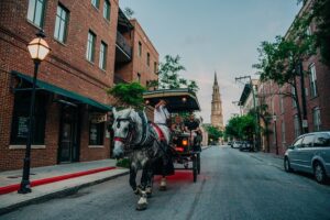 Haunted evening horse and carriage tour of charleston a detailed look at the experience
