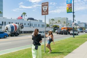 Hollywood, beverly hills & celebrity homes tour by open air bus the sum up