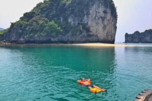 Lan ha ha long bay dau be island 2d/1n from cat ba in less touristy areas. what makes it stand out