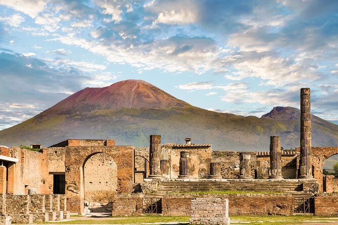 Pompeii and mount vesuvius day trip from rome with pizza lunch a practical overview of the tour
