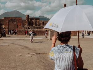 Pompeii small group tour with an archaeologist who would enjoy this tour?