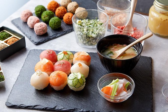 Sushi making tokyo! popular maki sushi & japanese sushi+recipe! a deep dive into the sushi experience