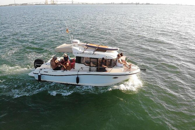 3-hour boat ride through the Bay of Cadiz - Key Points