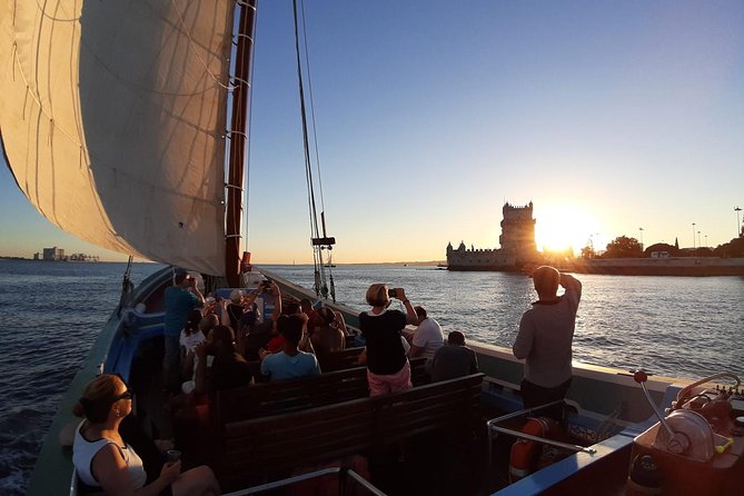 2-Hour Lisbon Traditional Boats Sunset Cruise with White Wine - The Itinerary in Detail