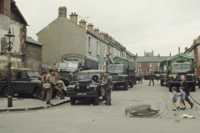 2 hours Belfast Original Drivers The Troubles Black Taxi Tour - The Value of the Experience