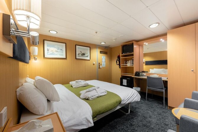 24hr Northern Lights & Whale Watching Cruise - What Past Travelers Say