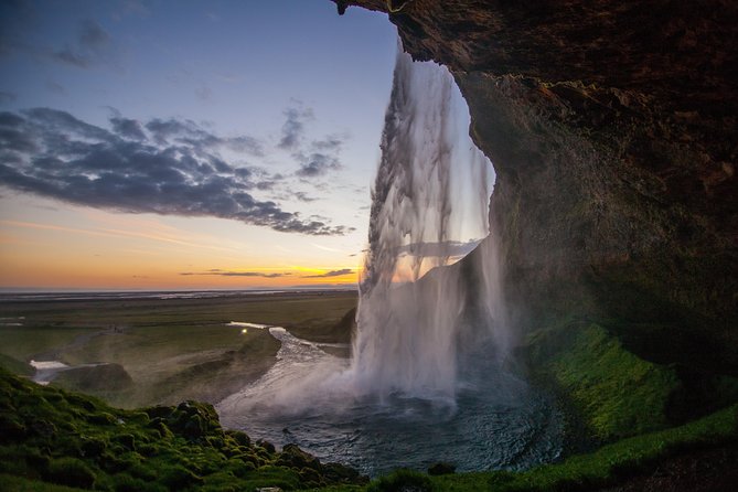 6-Day Minibus Tour Around Iceland from Reykjavik - The Experience: What Travelers Are Saying
