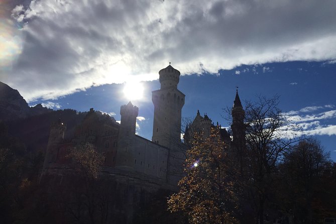 A Full Day Private Tour of Neuschwanstein Castle from Garmisch-Partenkirchen - Transportation and Comfort