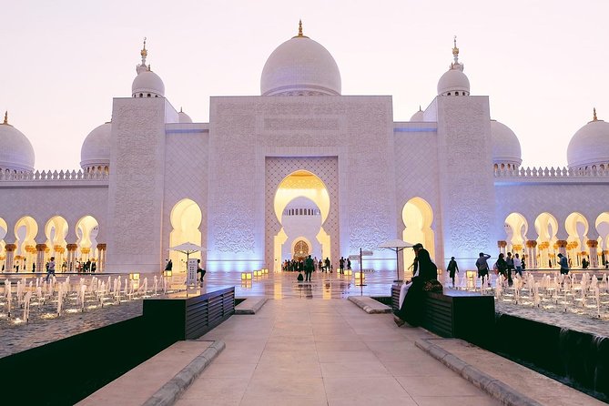 Abu Dhabi City Tour, Grand Mosque, Emirates Palace & The Louvre - What Reviewers Say: Authentic Perspectives