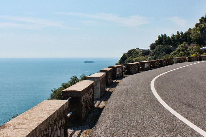 Amalfi coast day tour from Sorrento with an English speaking private driver - FAQs