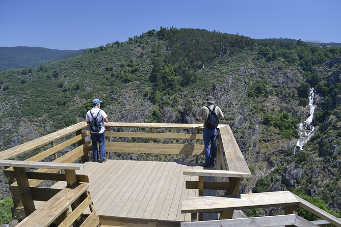 Arouca Suspension Bridge and Paiva Walkway Day Tour from Porto - Who Is This Tour Best Suited For?