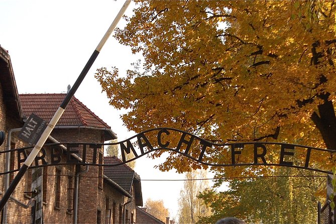 Auschwitz Birkenau Guaranteed Guided Tour or your money back - In-Depth Itinerary Breakdown