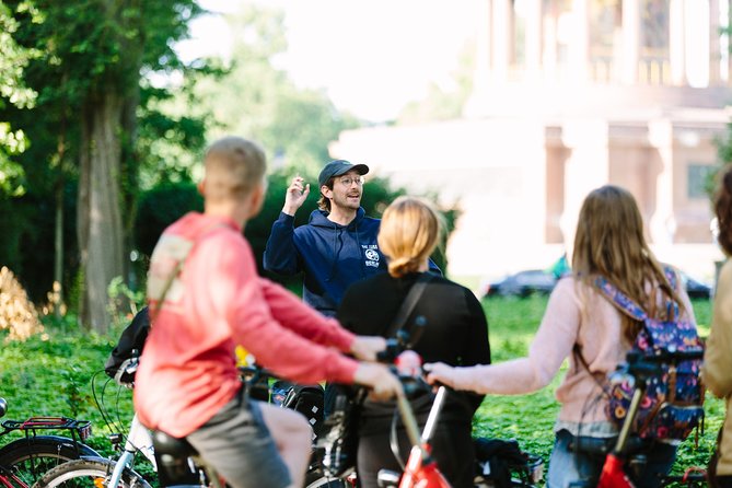 Berlin Highlights 3-Hour Bike Tour - Frequently Asked Questions