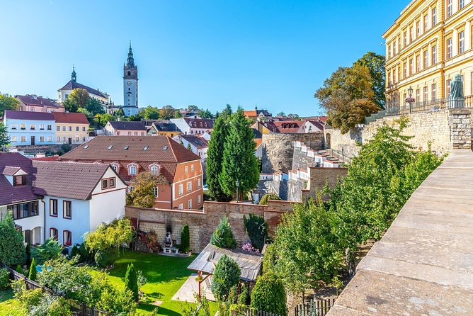 Berlin-Prague One-Way Sightseeing Day Tour - FAQs