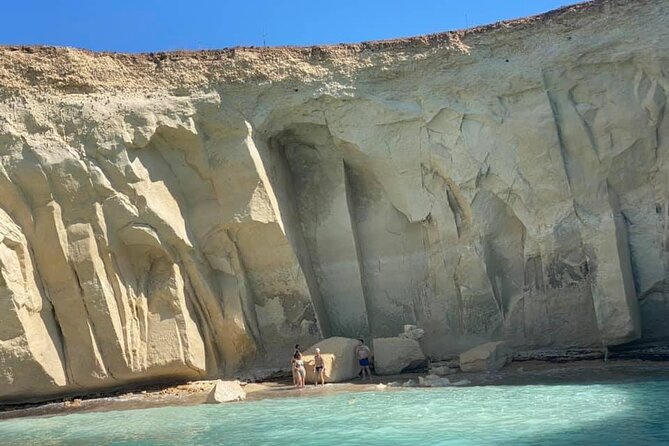 Boat tour in Pillirina, sea caves and Ortigia and prosecco - The Small Group and Local Guides Make a Difference