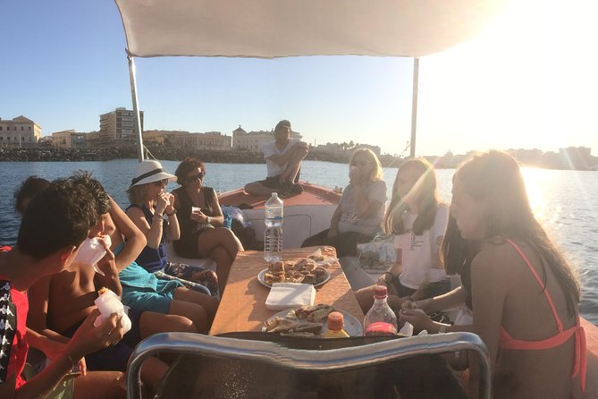 Boat tour of Ortigia Island and sea caves - Practical Details and Tips