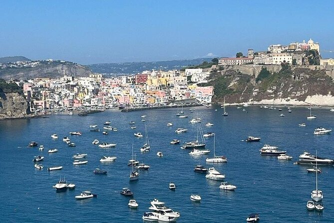Boat tour with lunch on board to discover Procida - FAQ