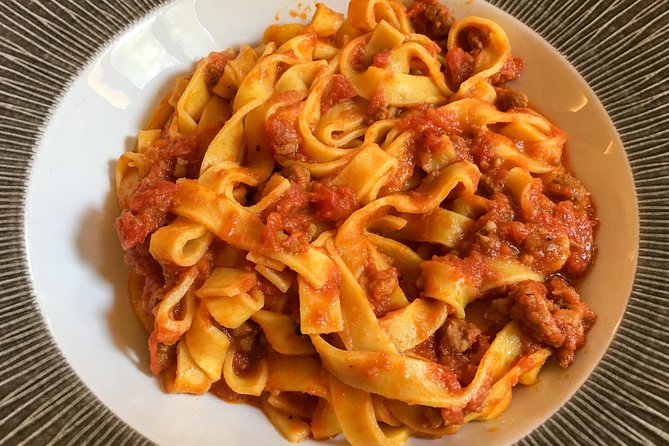 Bologna: Full meal Food Tour with Local Delights by Do Eat Better - The Experience in Practice: Why Travelers Love It
