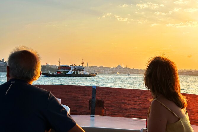 Bosphorus & Golden Horn: Sunset Yacht Cruise with Expert Guide - An Itinerary Rich with Landmarks