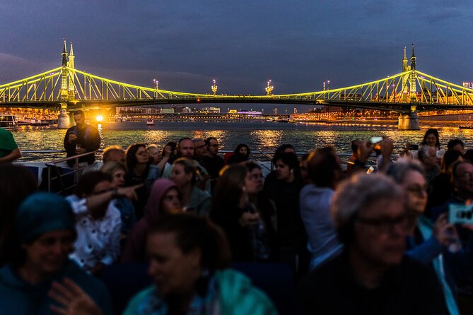 Budapest Danube River Sightseeing Night Cruise with Drinks - Who Is This Tour Best Suited For?