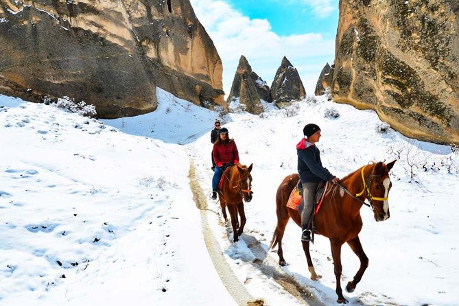 Cappadocia Sunset Horse Riding through the Valleys and Fairy Chimneys - Who Is This Tour Best For?
