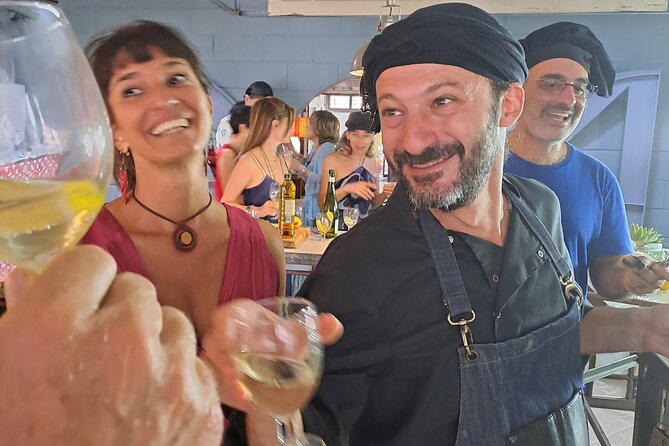 Catalan Paella Cooking Class with Small Group in Barcelona - Why This Experience Works for Different Travelers