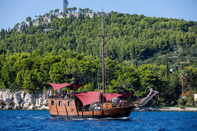Columbo's Pirate Ship "Santa Maria" - Split Panoramic & Sunset Tour - FAQs