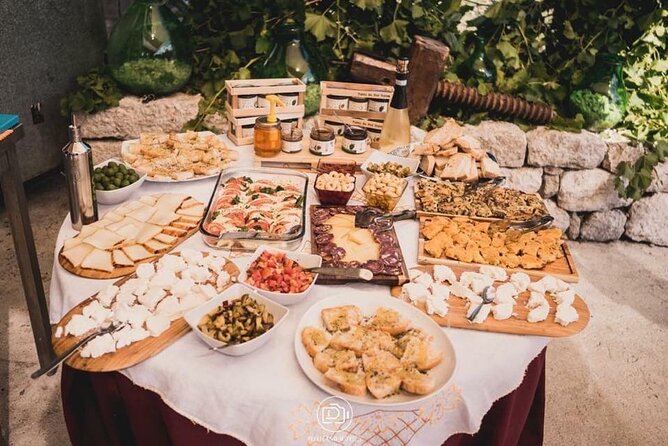 Cortecorbo Irpinia-wines: tour of the vineyards- Cooking class- wine tasting - The Sum Up