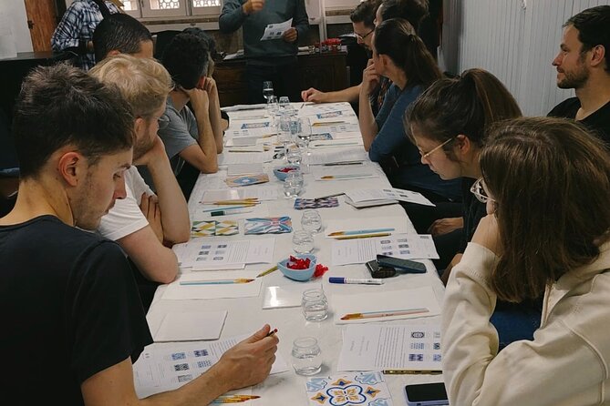 Downtown Porto Tile-Painting Workshop with Porto Wine  Bainharia - FAQ