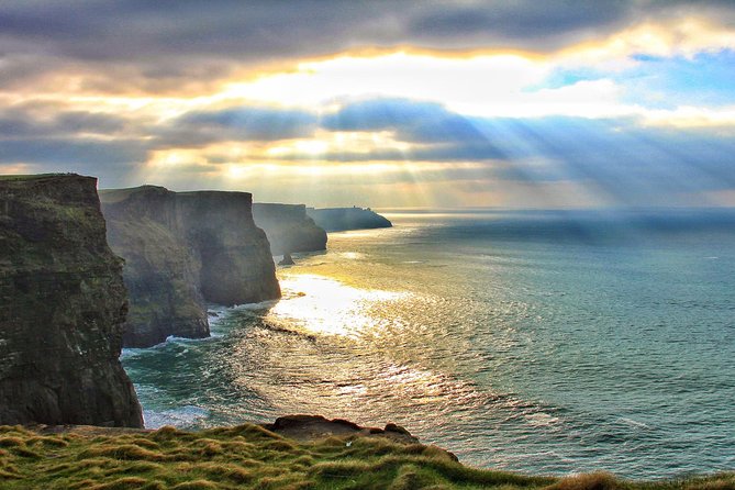 Dublin to Cliffs of Moher, including Wild Atlantic Way and Galway - Authentic Experience and Genuine Value